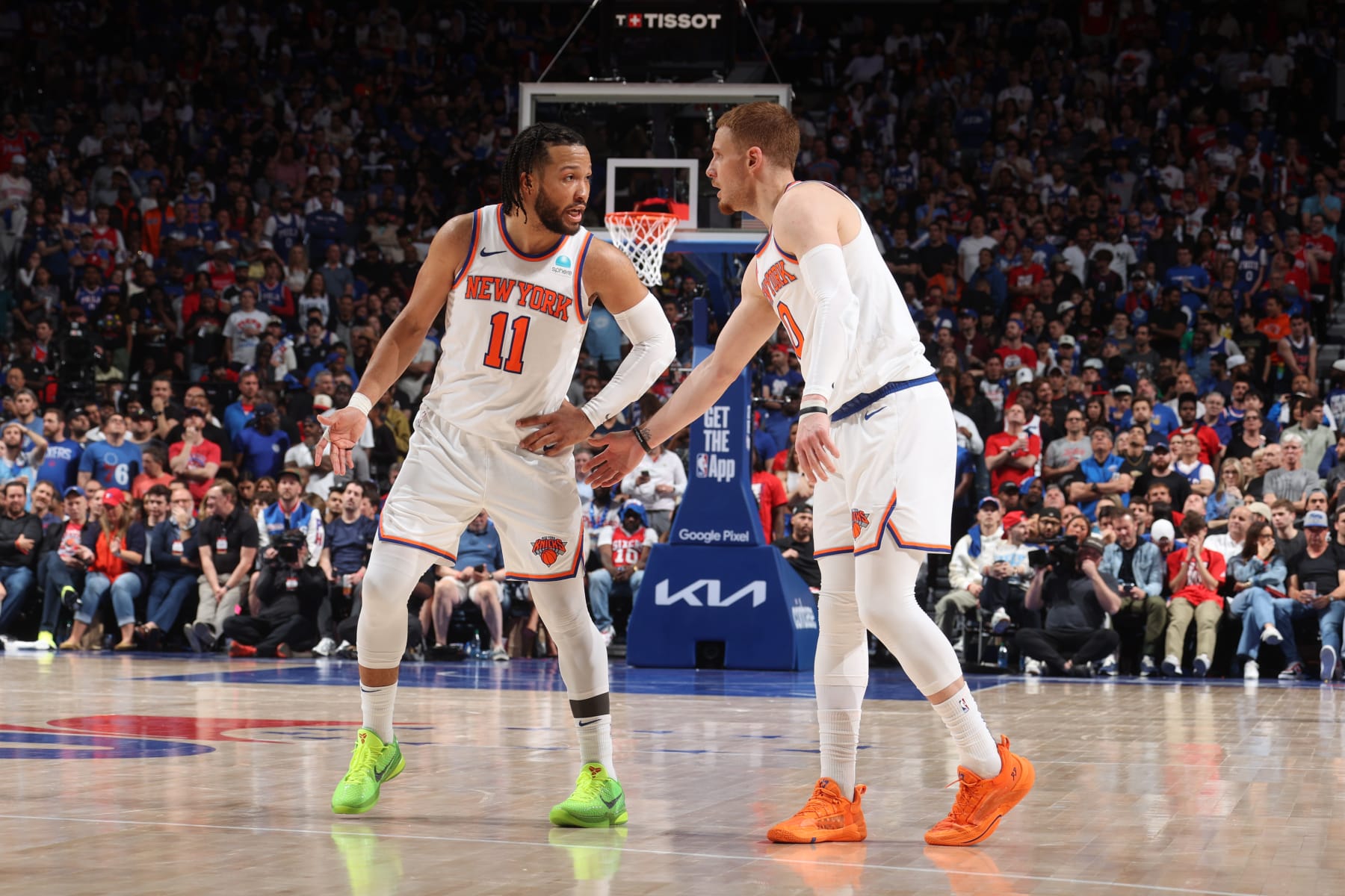 Jalen Brunson Leads New York Knicks to NBA Playoffs Victory | Perigon